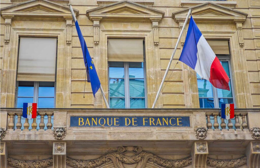 DLT fund platform IZNES simulates wCBDC usage with Banque de France ...
